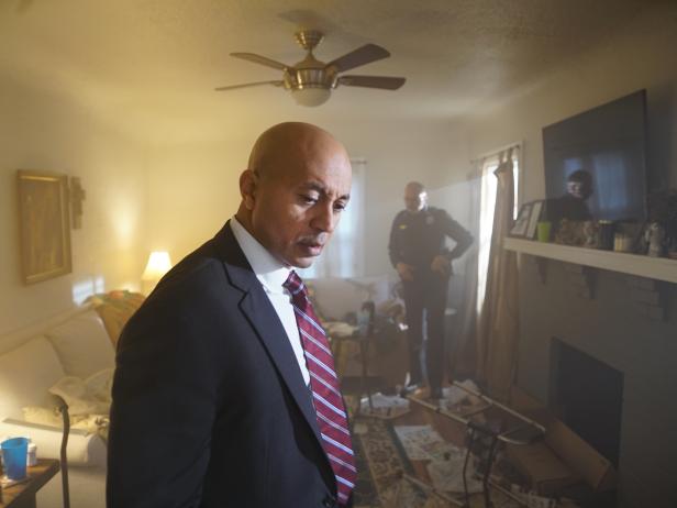 5 Things To Know About Murder Chose Me's Detective Rod Demery ...